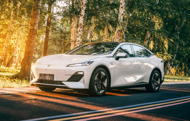 深蓝 SL03 这款车，不是那么好懂 - 42 号车库