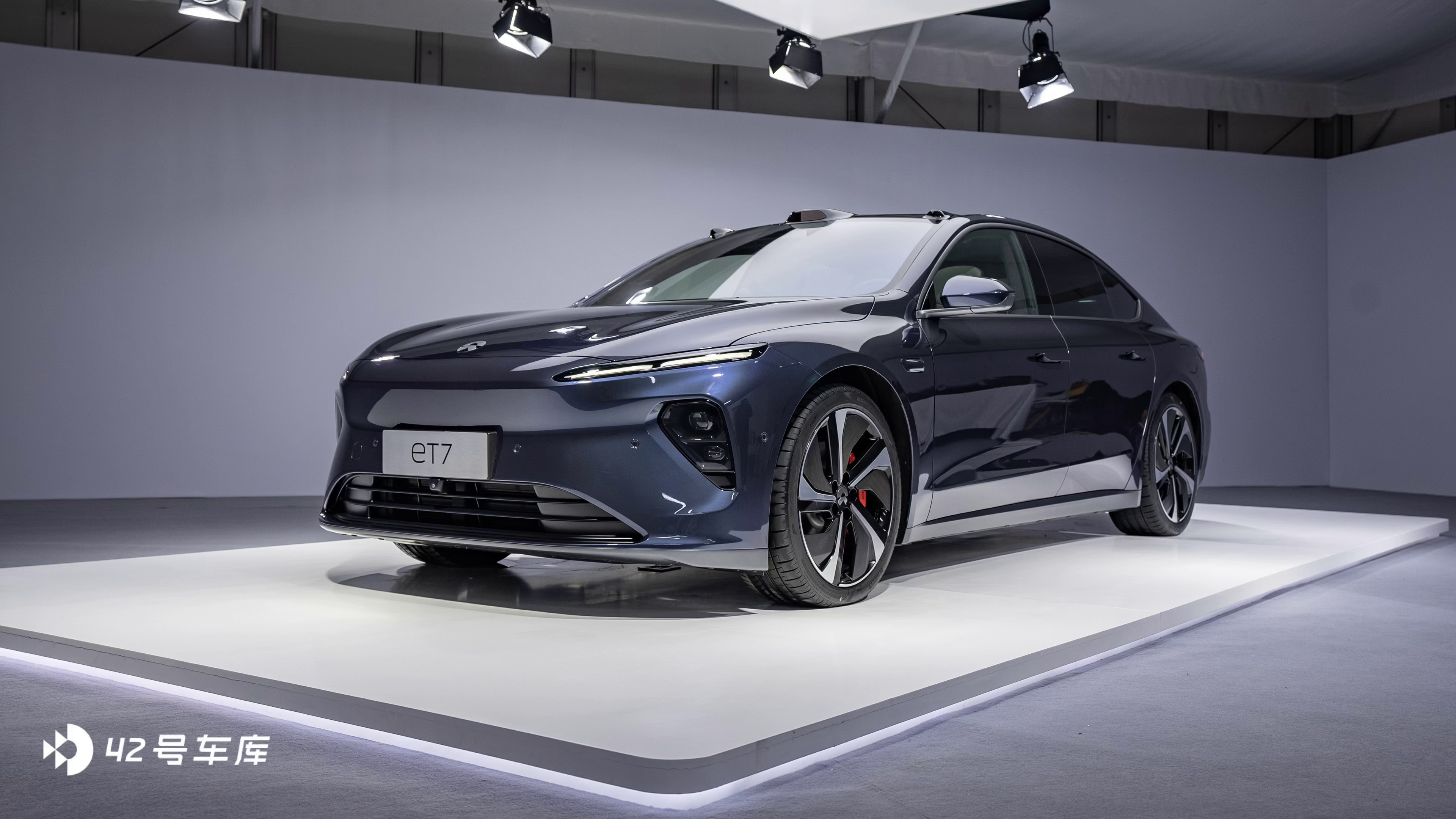 【开箱】提前试试我们定的新车——蔚来 ET7 - 42 号车库