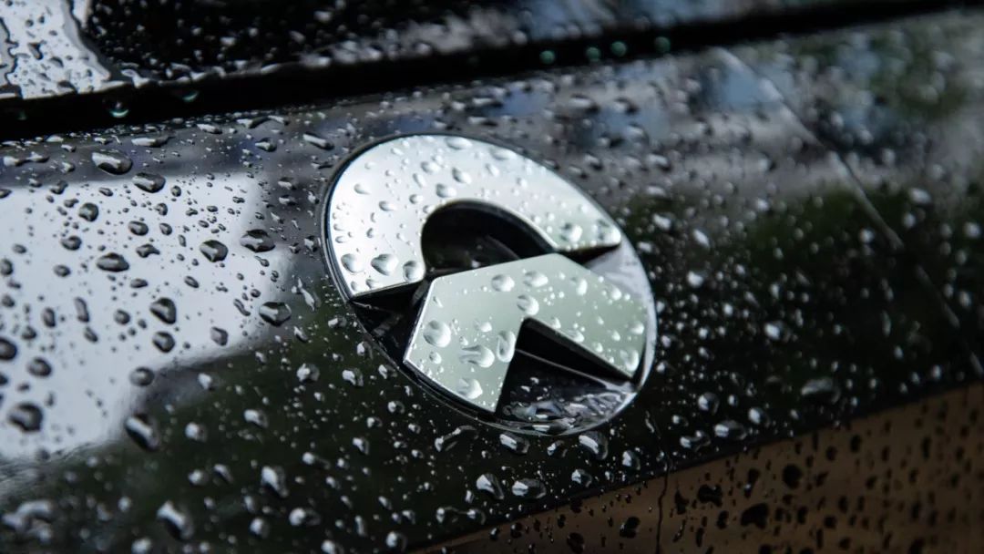 4803 辆蔚来 ES8 召回的背后 - 42 号车库